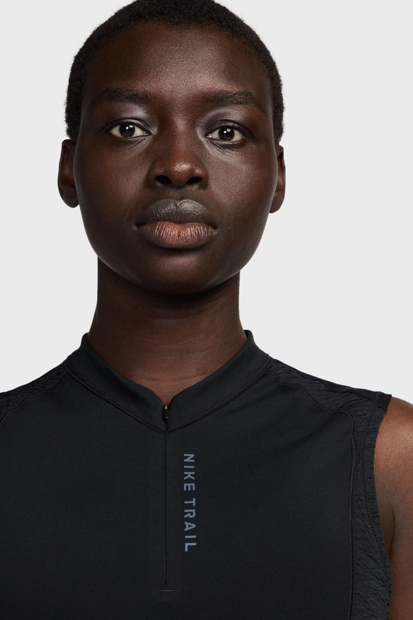 NIKE TRAIL W - Dri-FIT 1/4-Zip Running Tank Top - DISTANCE